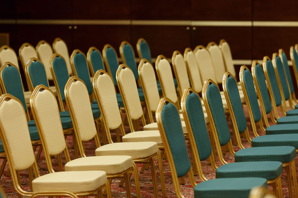 Configurarea ideala a unei sali de conferinte | Trend Furniture - Trend ...